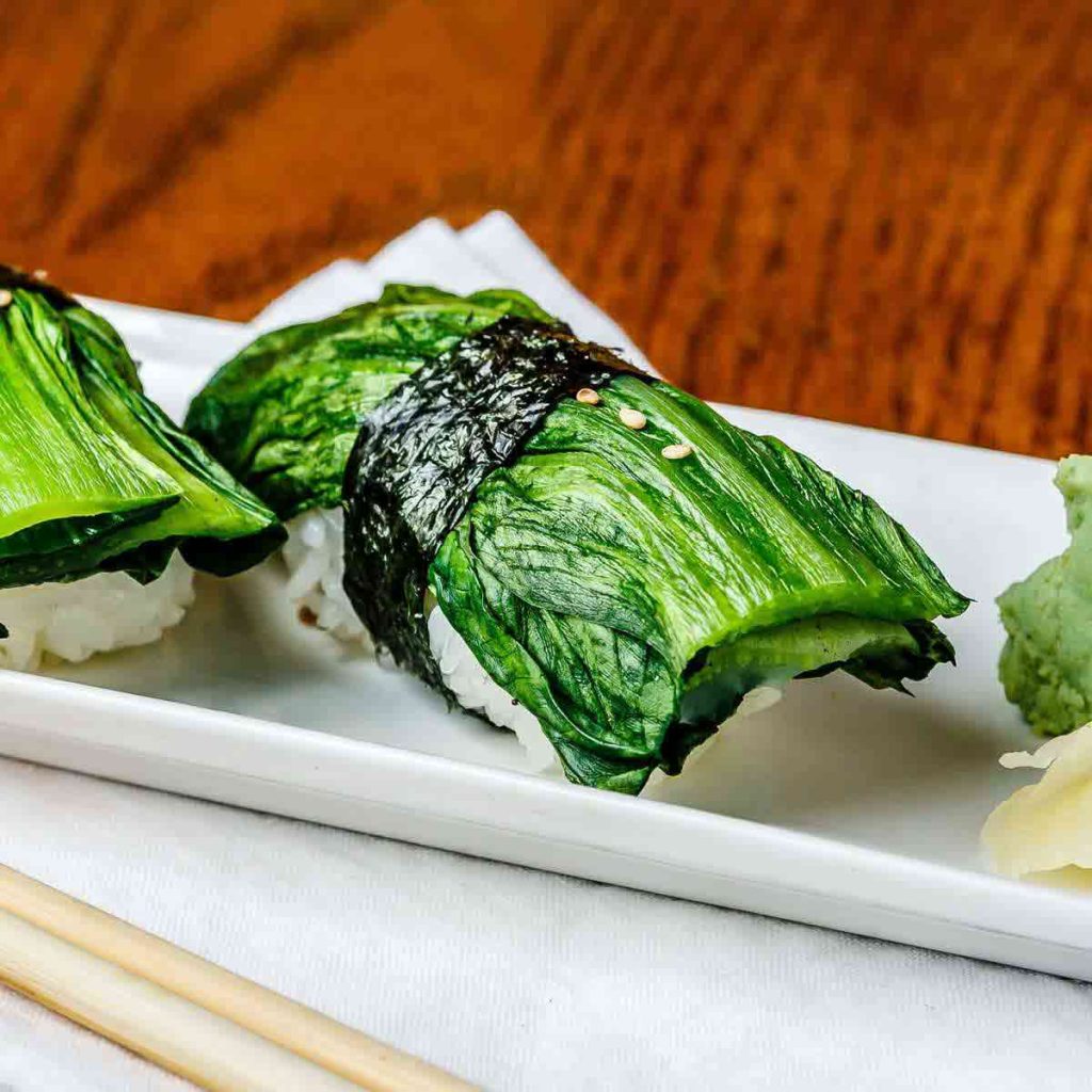 Simple & Elegant Spinach Nigiri (Vegetarian Sushi)